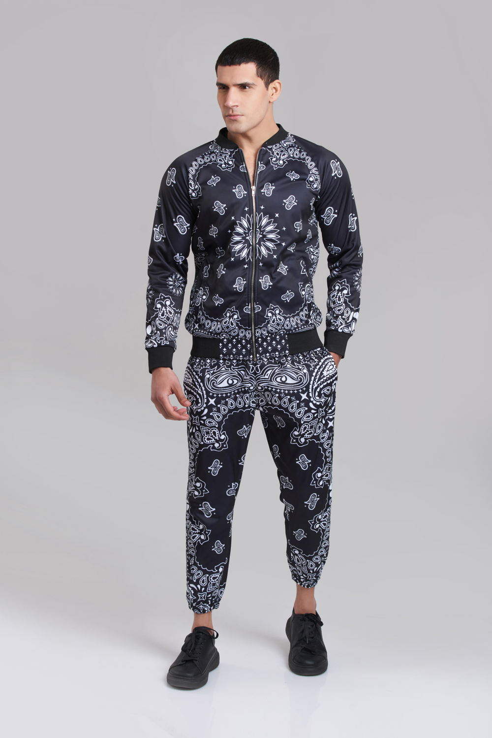 Winter tracksuits for mens and discover our best tracksuits online