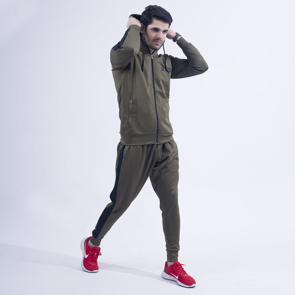 Winter tracksuits for mens and discover our best tracksuits online